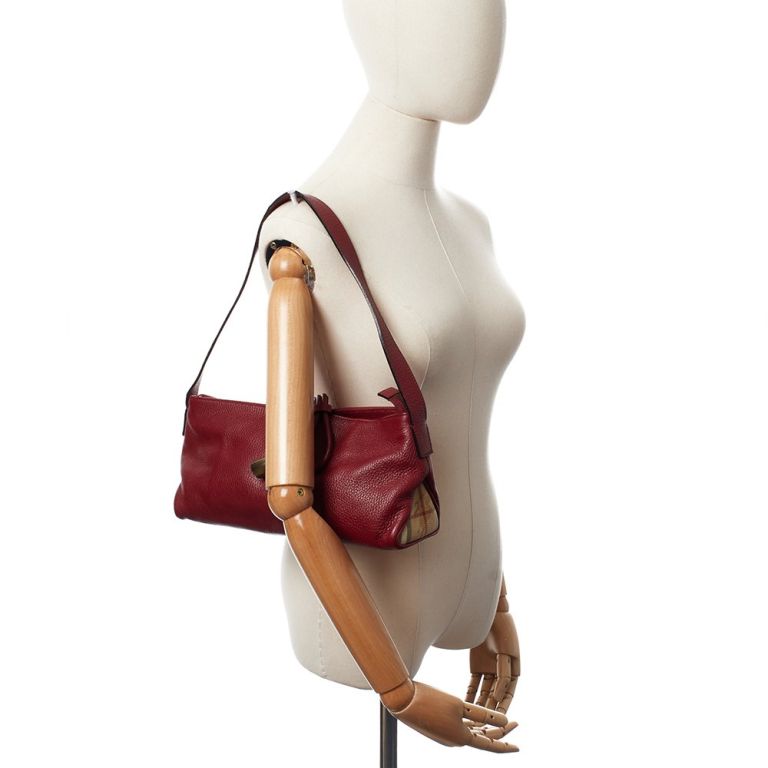 Burberry Horn Toggle Shoulder Bag in Red | Handbag Clinic
