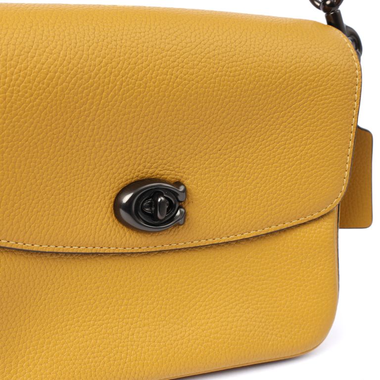 Coach Cassie 19 in Yellow, Leather | Handbag Clinic