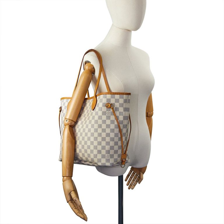 Louis Vuitton Neverfull MM | Handbag Clinic