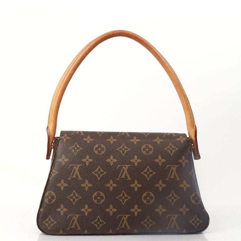 Louis Vuitton Looping MM in Monogram, Canvas | Handbag Clinic