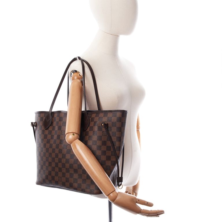 Louis Vuitton Neverfull MM | Handbag Clinic