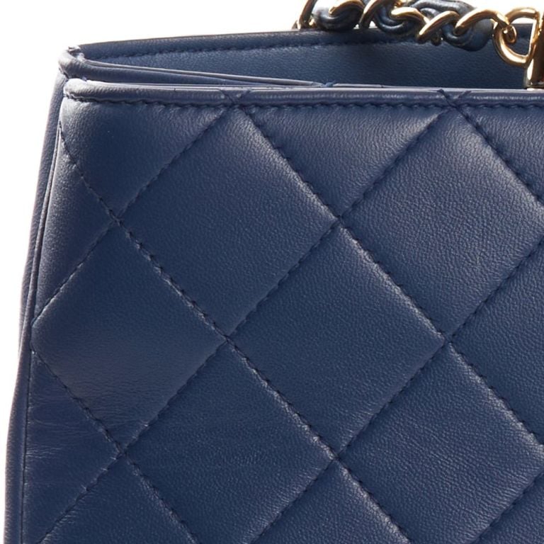 Chanel Carry Chic Tote | Handbag Clinic